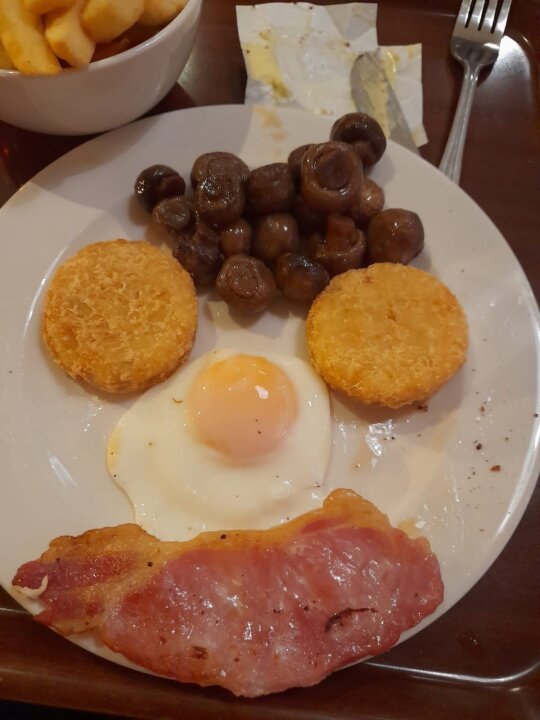 Yesterday morning i made a happy face with my breakfast 😊 Just forgot ...