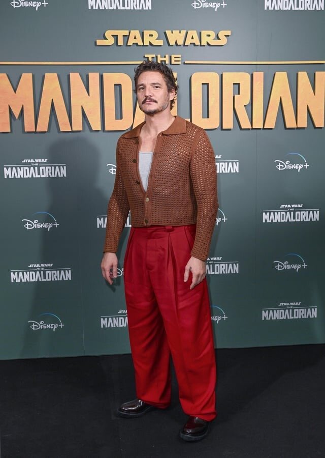 Pedro Pascal needs to fire his stylist. | Celebrities