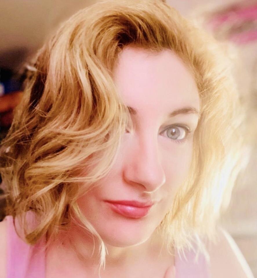 Male or Female - U Decide Curious to know as I can't tell just from the ...