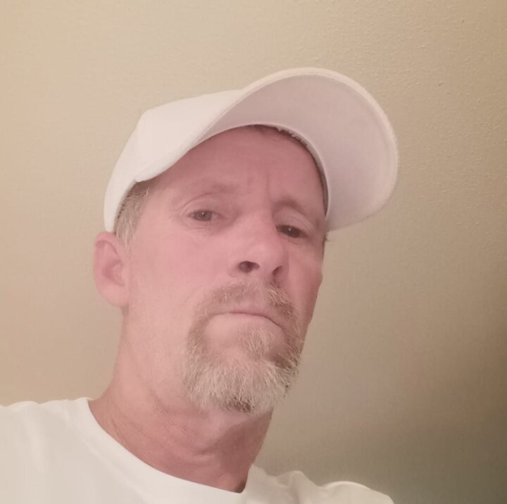 Self-Reflecting in Rhyme Robert by: Rob Paquin Old and getting older ...