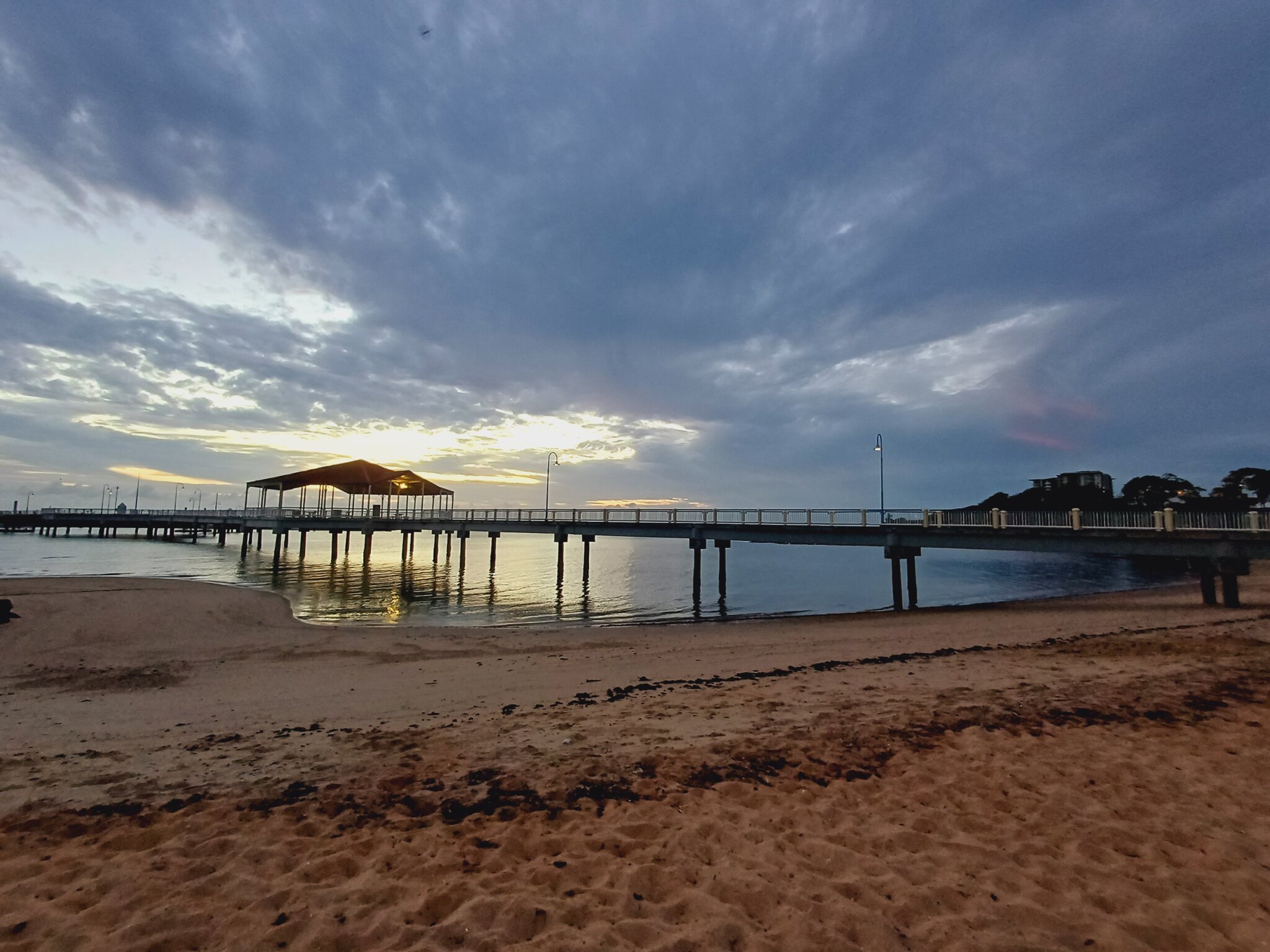 Good morning - Thu 14 Dec 2023 Redcliffe Jetty , Australia Mobile phone ...
