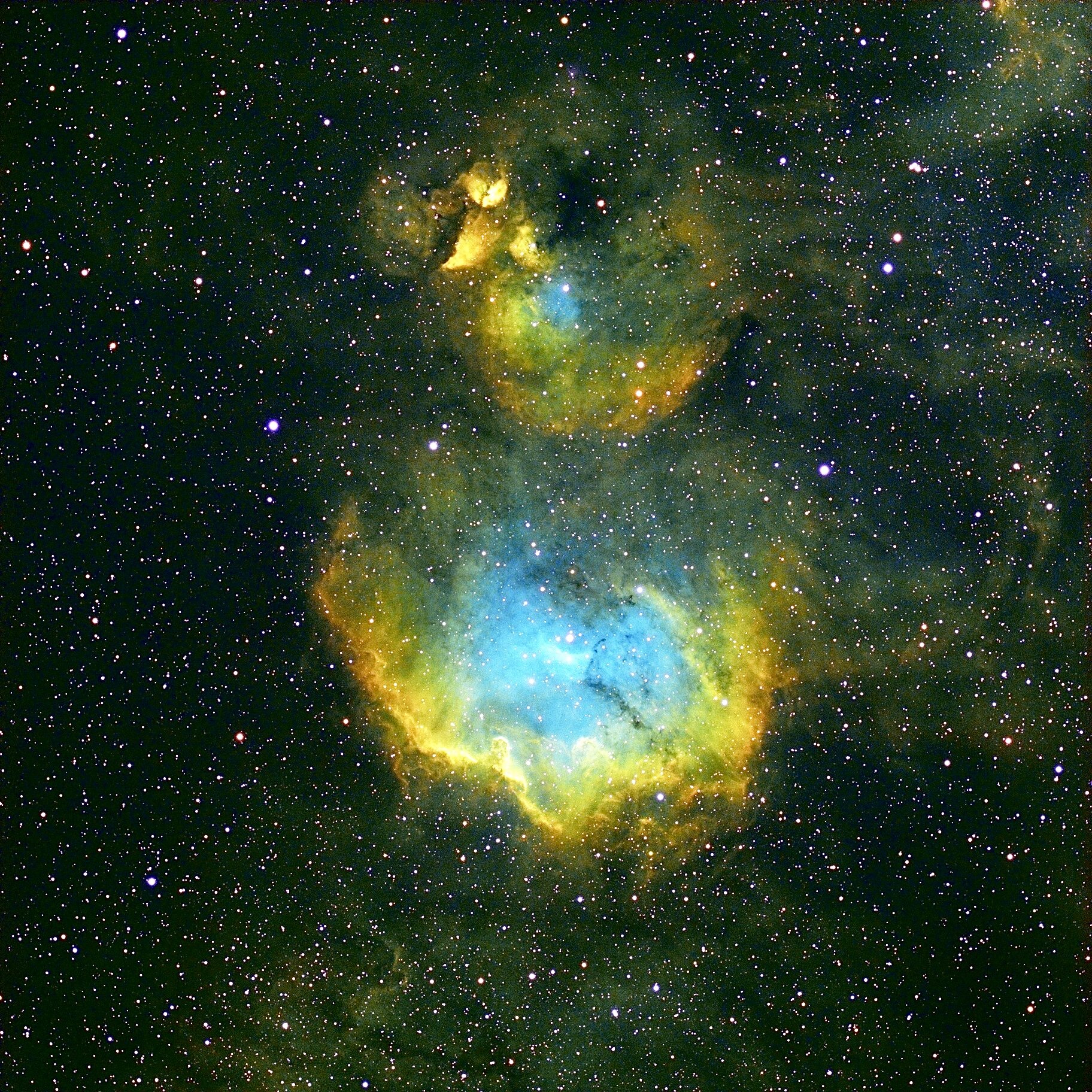 The Duck Nebula found by @ducky anddd its super pretty! The sciency ...