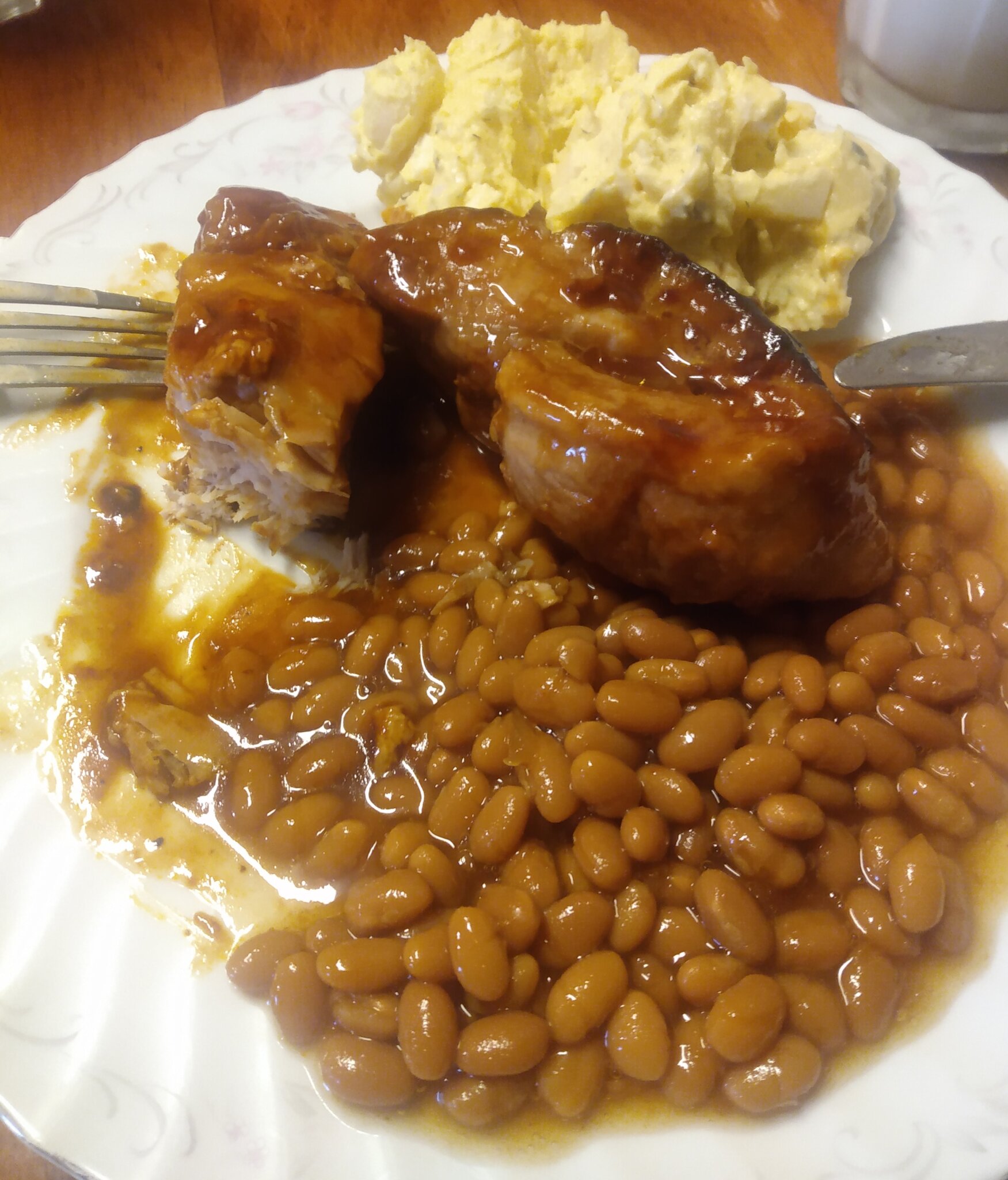 Dinner tonight! BBQ pork ribs, baked beans, and tater salad 🤤🤤 | Barbecue