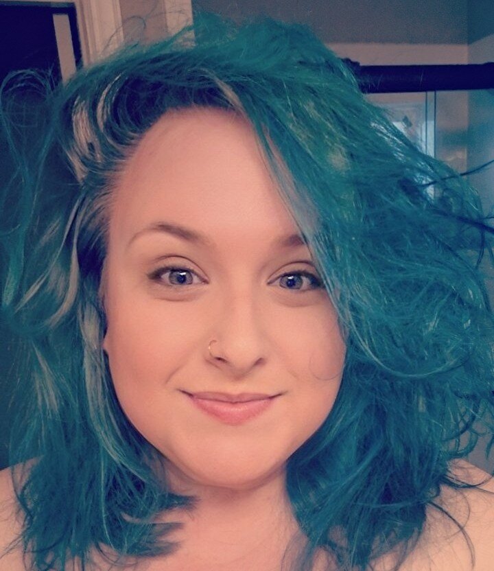 lmao aside from the color miraculously morphing to an octogenarian blue ...