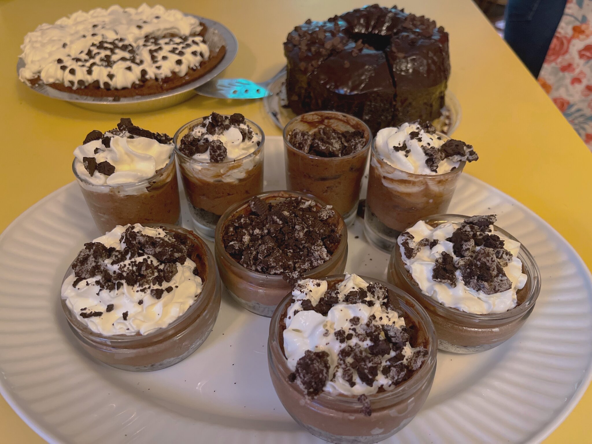 chocolate fest🐱 i made the ones in front!! (they’re an oreo cheesecake ...