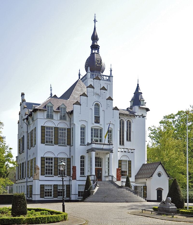 NoahP | SimilarWorlds