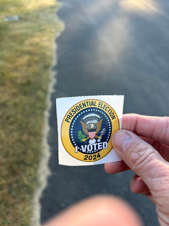 WHO has already voted? I went today. Early voting is being held at my ...
