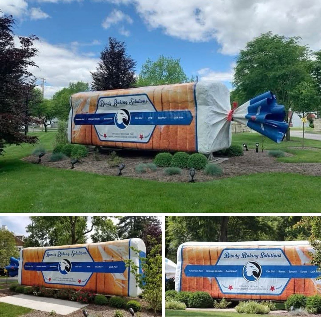 Big loaf of bread The World’s Largest Loaf of Bread in Urbana, Ohio, is ...