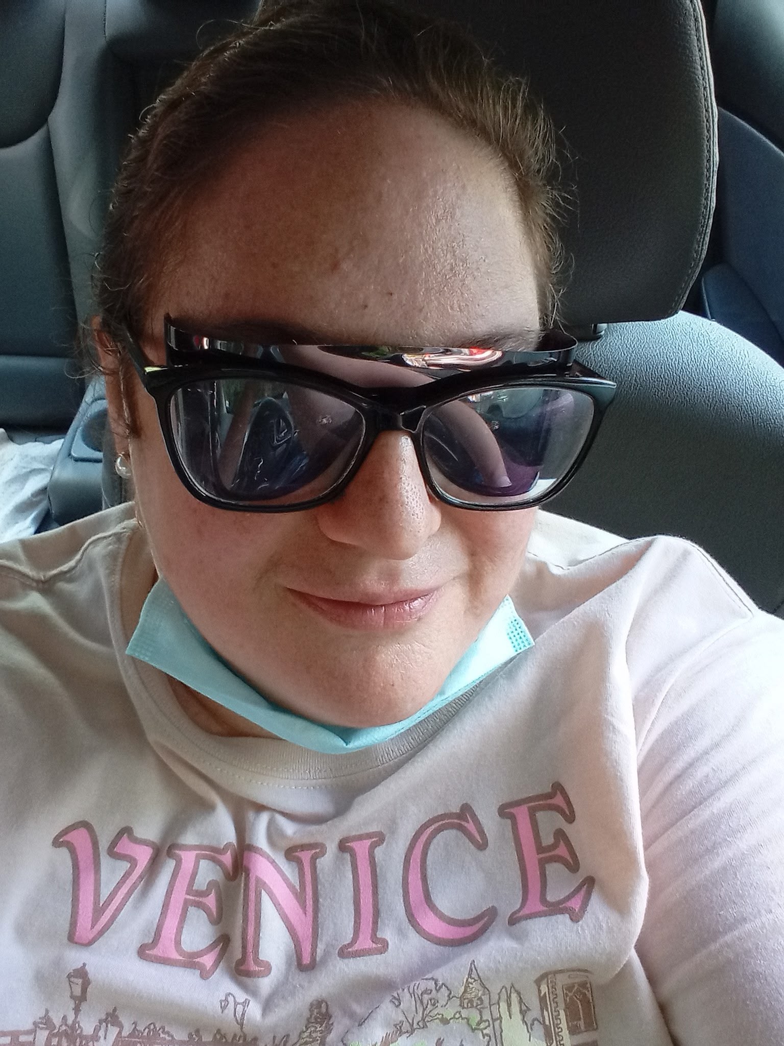 Rockin' the disposable doctor office sunglasses!! I know you want to ...