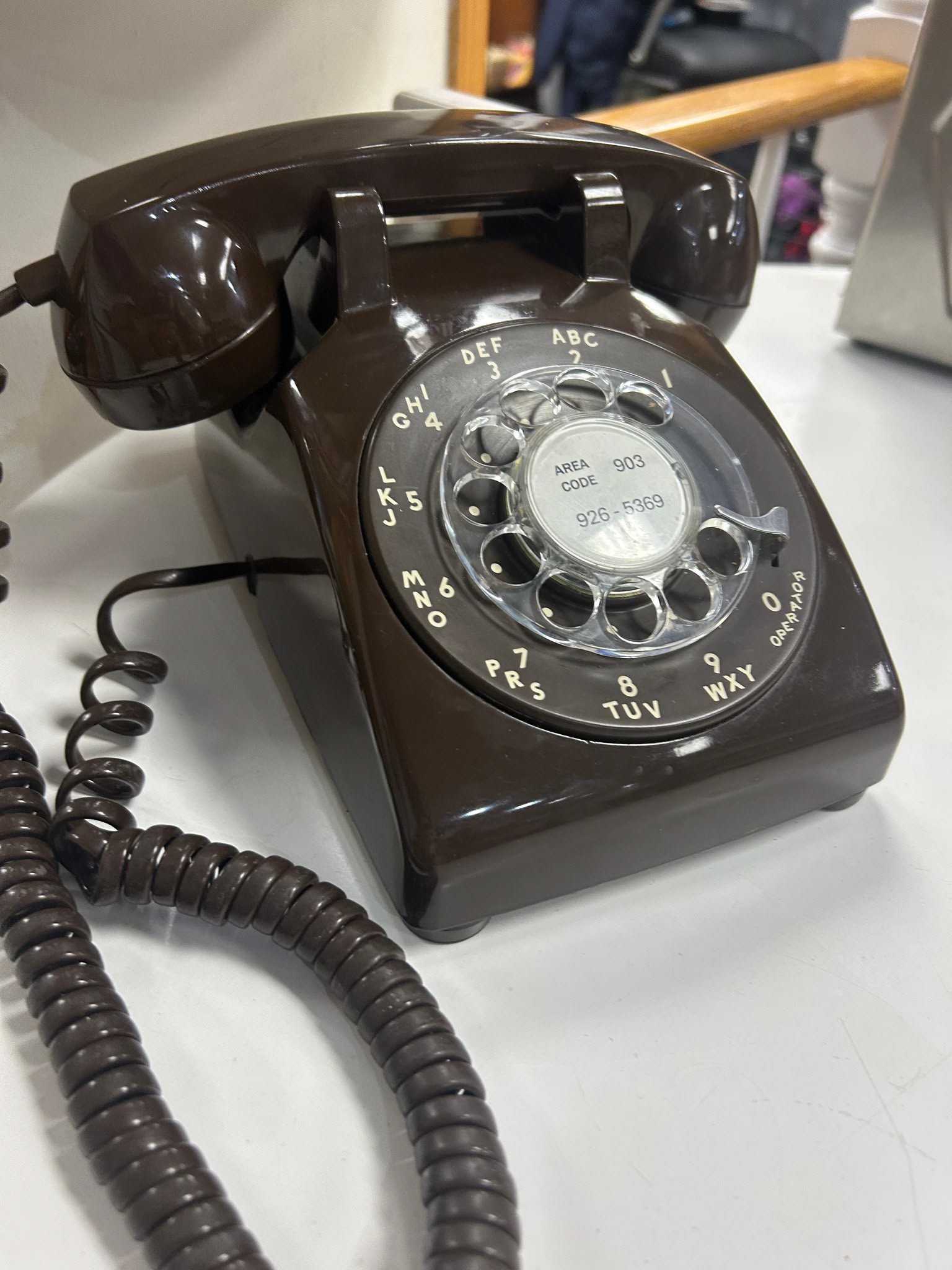 Old school phone I grew up with this in the 80s & 90s | Antique Shops
