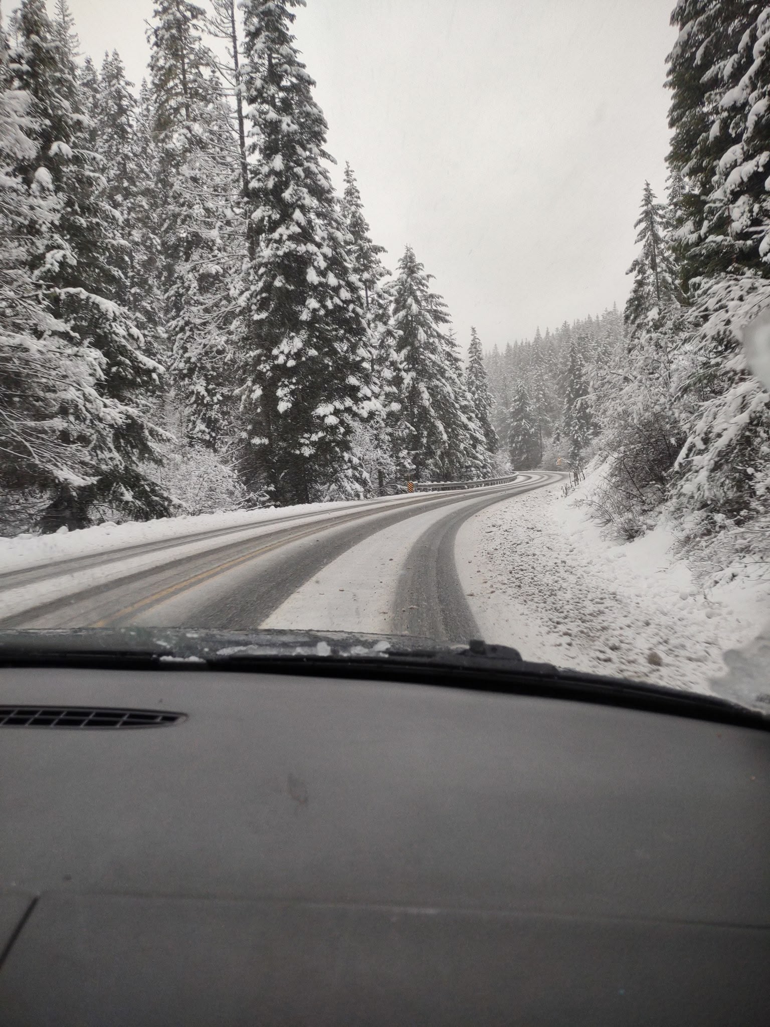 Snowing on the Mountain Little bit of snow | Weather