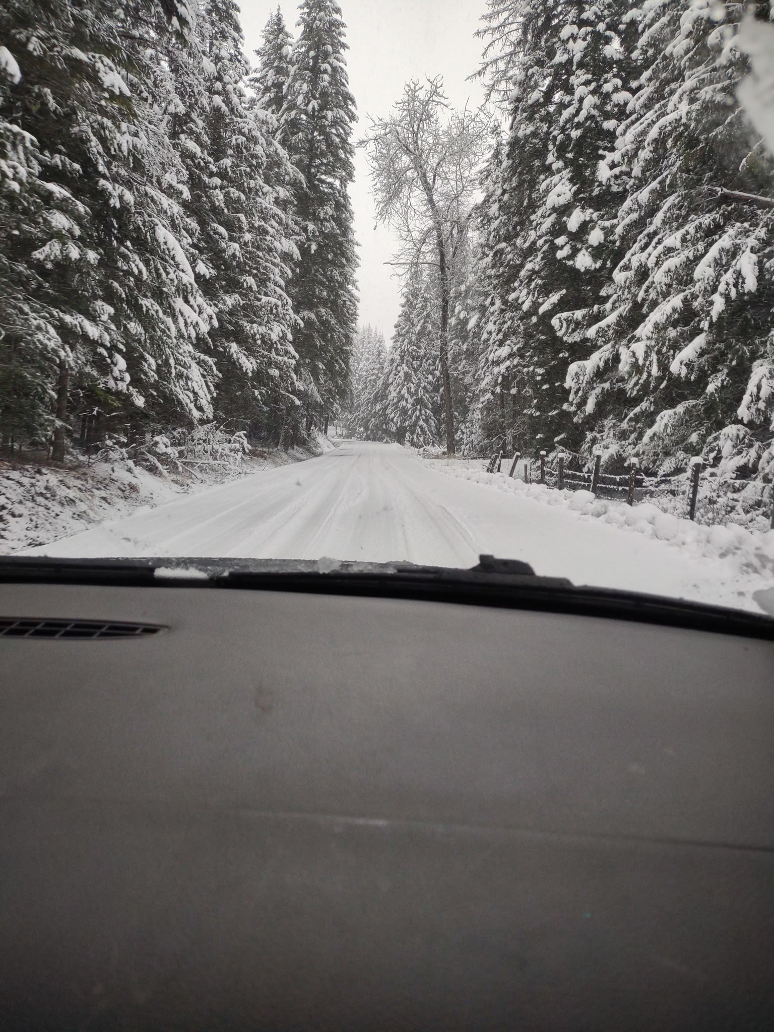 Snowing on the Mountain Little bit of snow | Weather